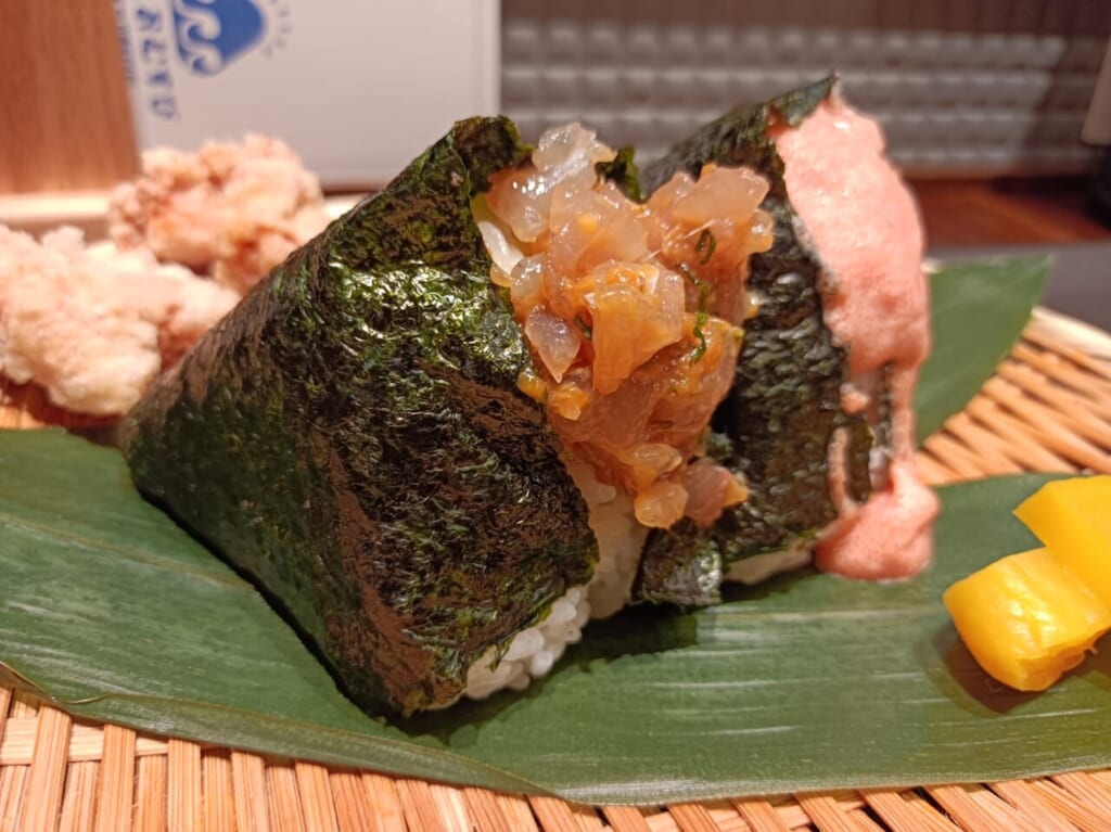 【福岡市】JR博多駅近くで行列が絶えなかった人気おむすび専門店「海鮮とおむすび」が移転オープン！気になる場所は？メニューは？？ | 号外NET ...